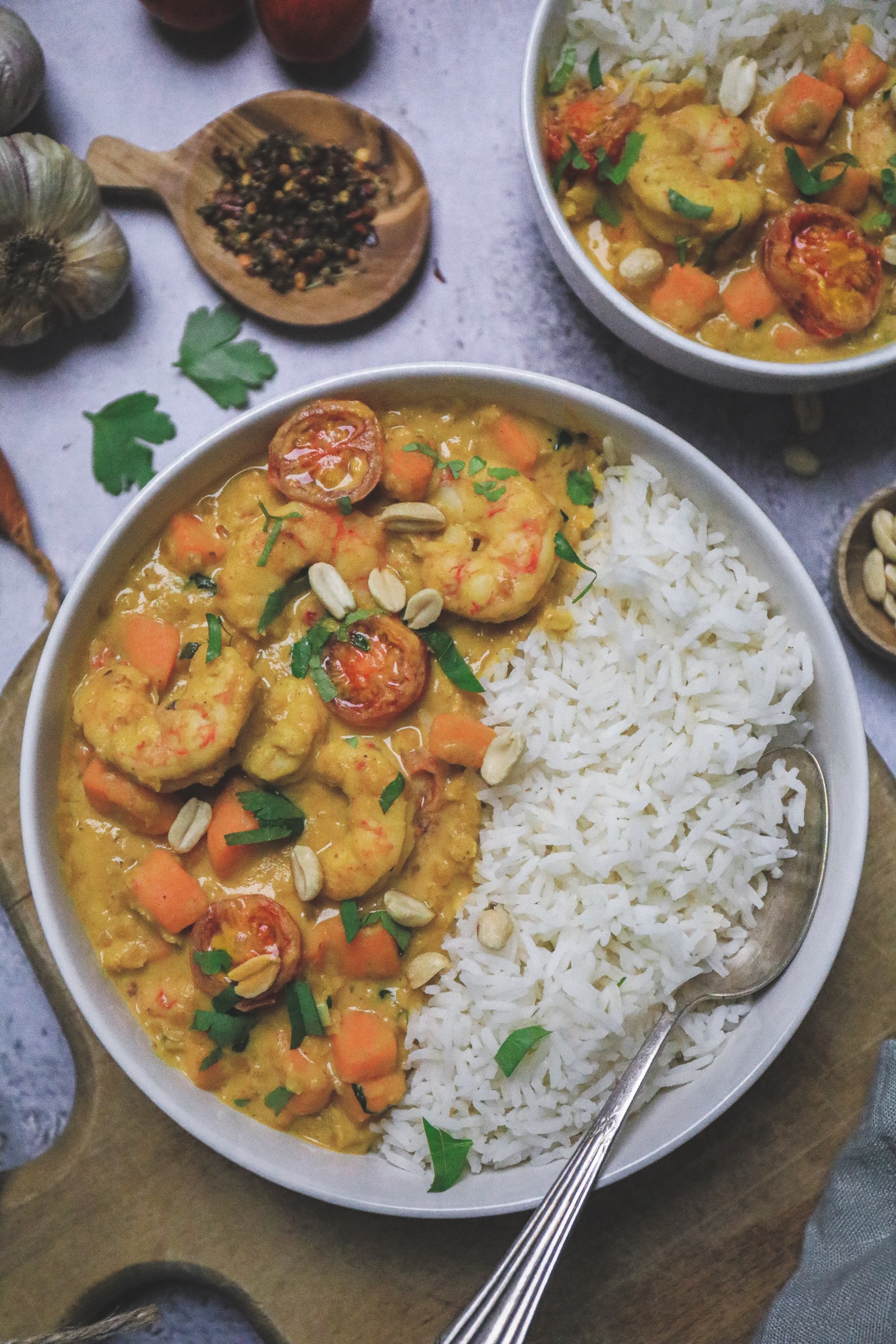 Curry de crevettes, patate douce et lait de coco
