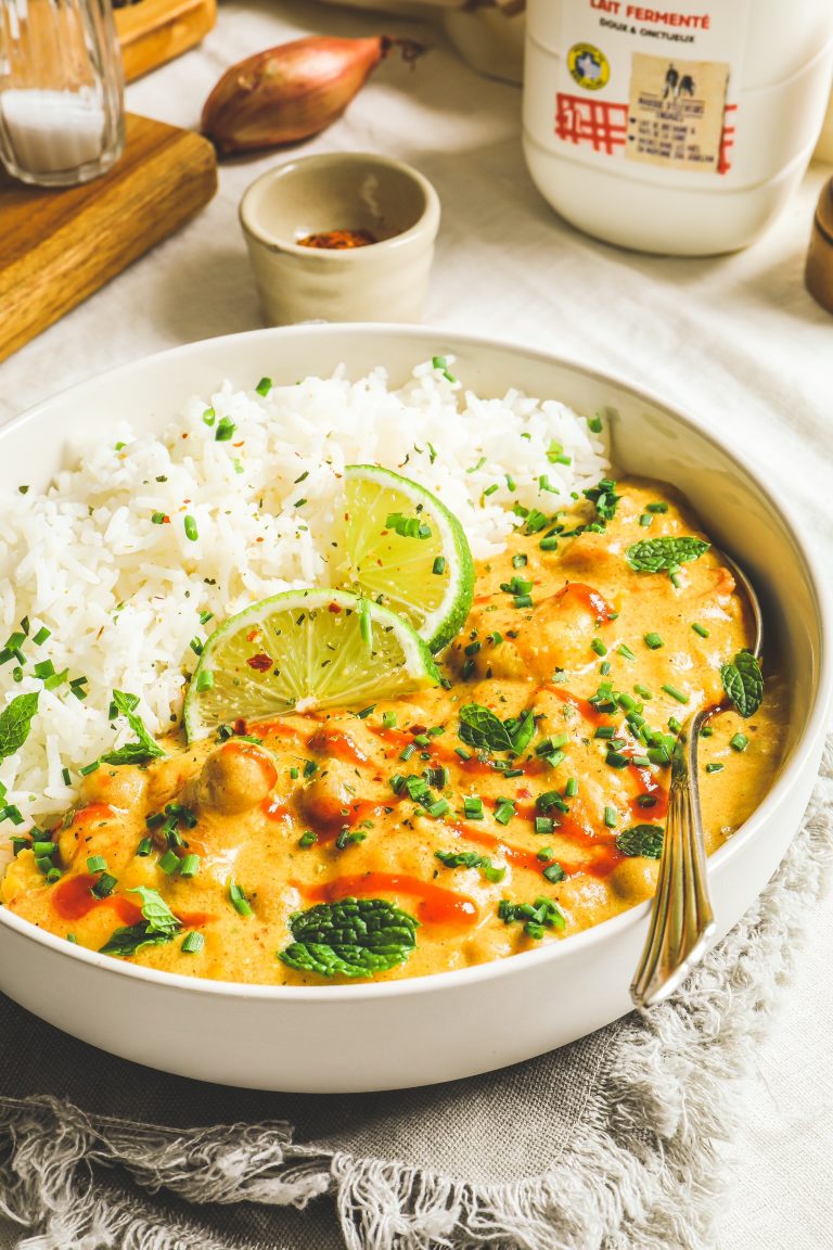 Curry de crevettes au lait ribot, crème de coco et riz basmati